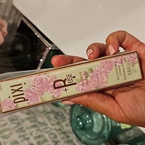 Pixi | Makeup | Pixi Rose Radiance Perfector Primer 25ml Skin ...